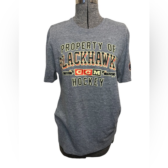 CCM | Shirts | Ccm Nhl Chicago Blackhawks Tshirt Mens Size Small Light ...